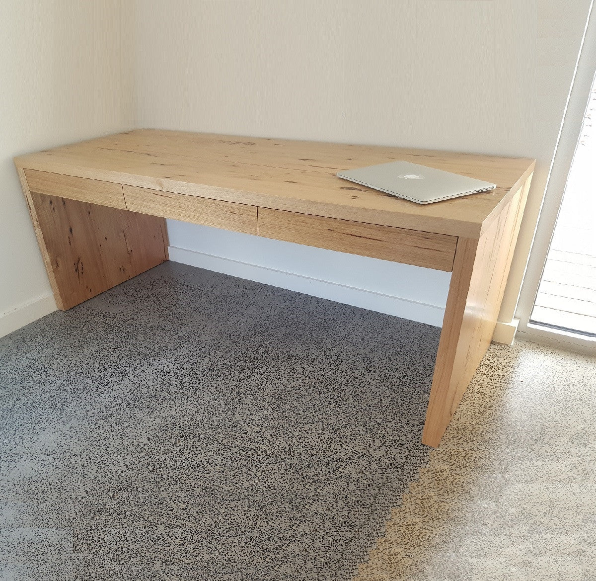 Morgan Desk – Ballarat Furniture Company